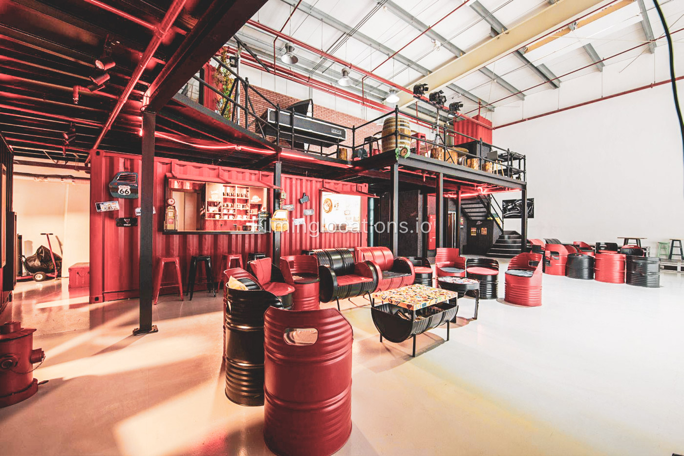 Huge Studio with Three Different Infinity Wall Sizes | Filming Locations